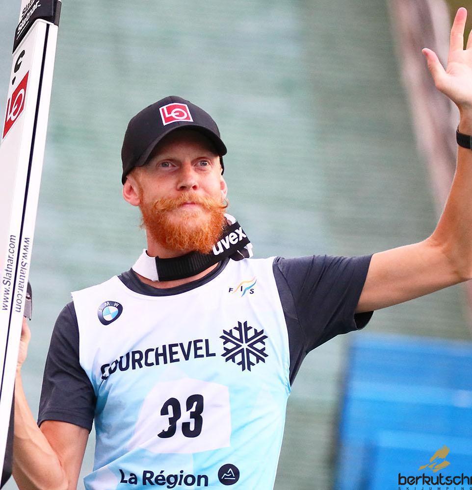 Timi Zajc holt Sieg in Courchevel